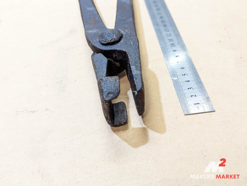 Box Jaw Tongs — Makers Market