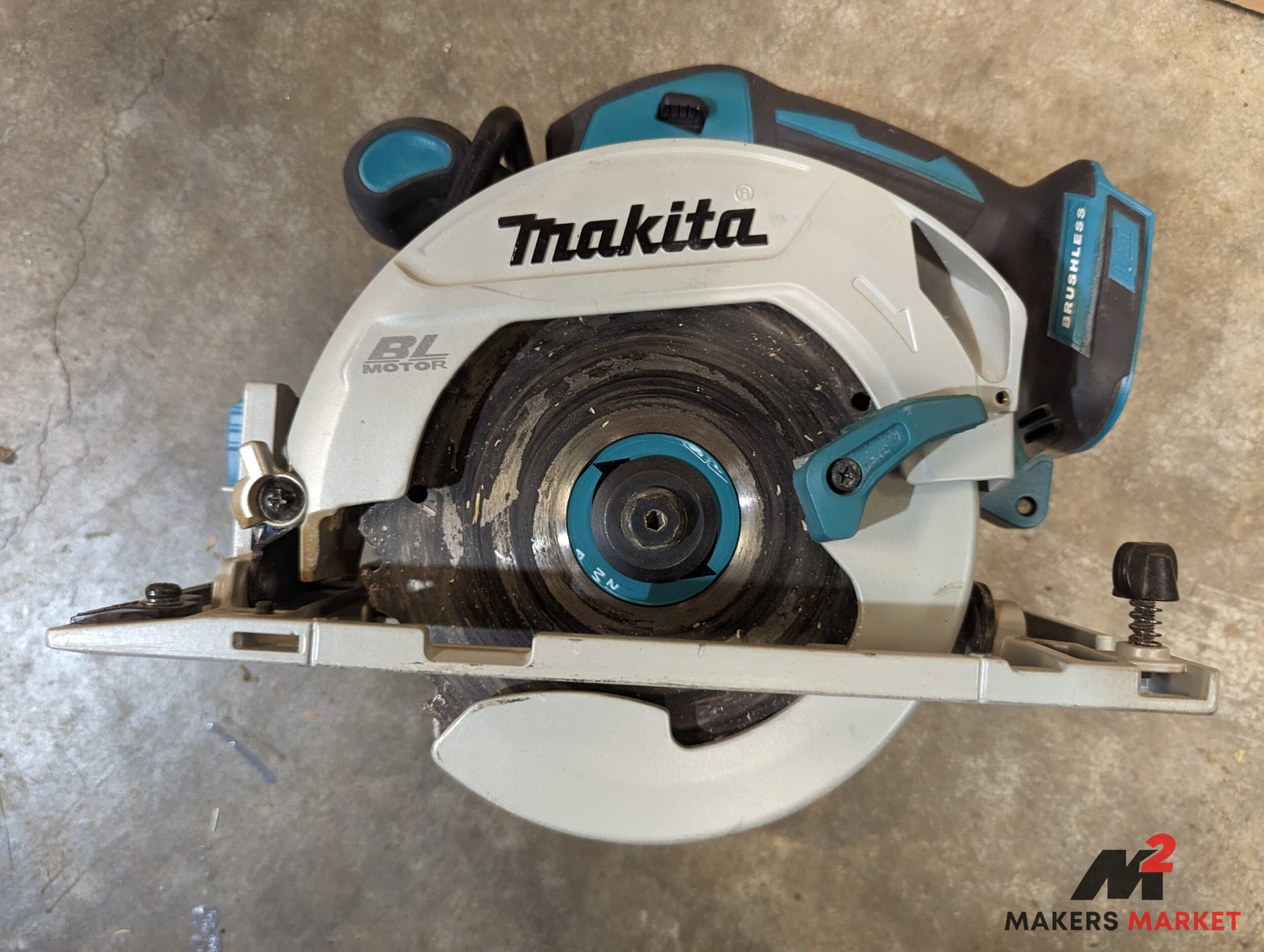 Makita Circular Saw DHS680 — Makers Market
