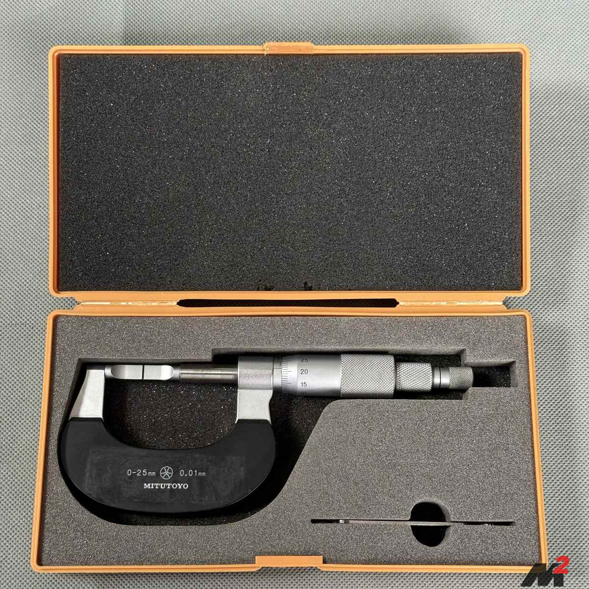 Mitutoyo 0-25mm Blade Micrometer 122-101 — Makers Market